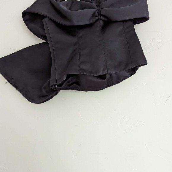 Zara | Tops | Zara Nwt Voluminous Offshoulder Bow Top Limited Edition ...